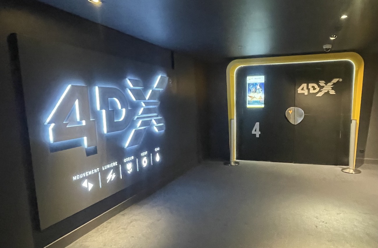 Avatar dans la peau d'un Na'vis grâce à la technologie 4DX du cinéma ...